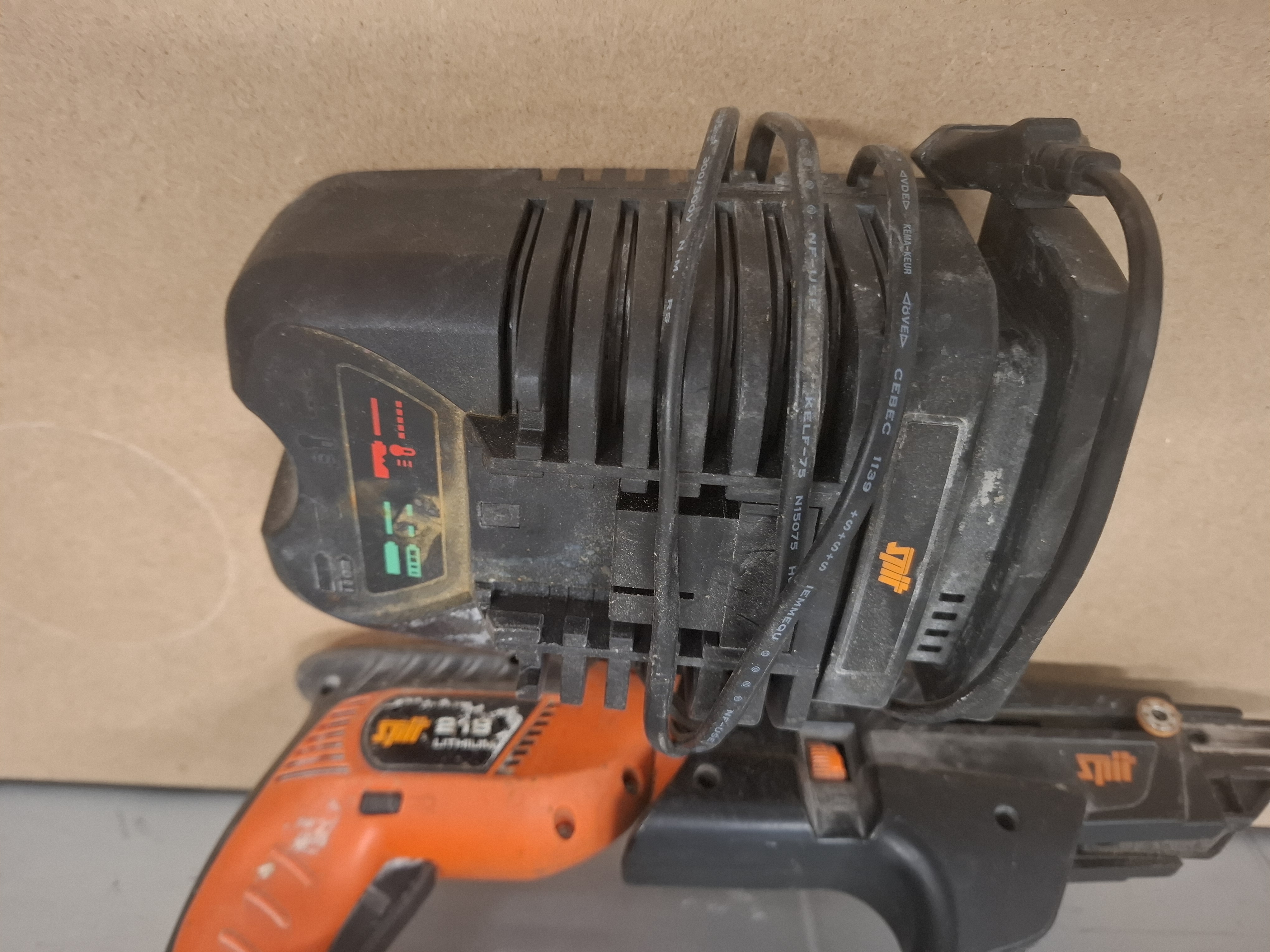 SPIT 218 Nauha- / akkuruuvinväännin. No.51 - Nordic Sale